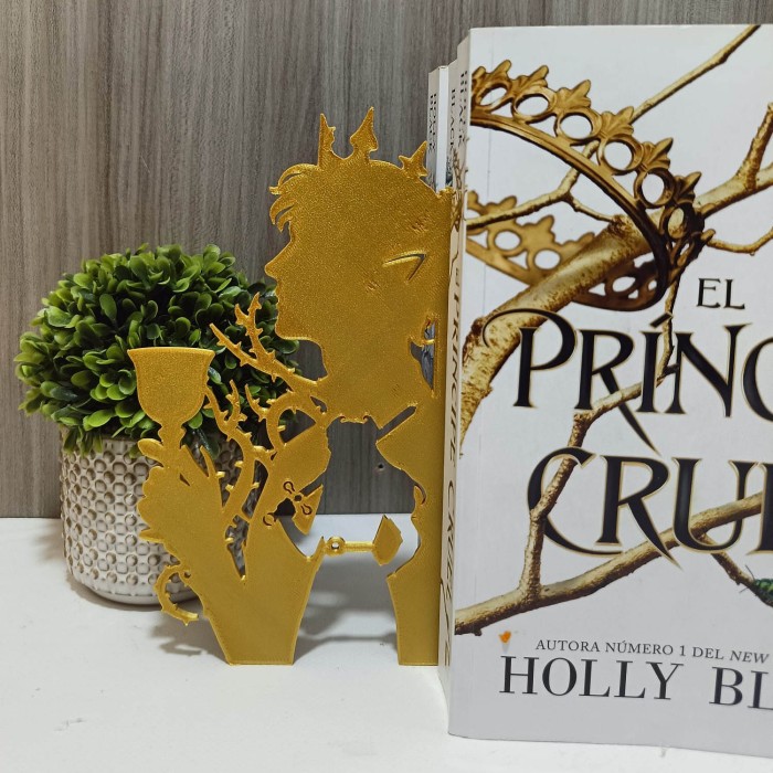 Cardan y Jude (El Príncipe Cruel) - Adorno entre libros